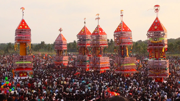 Malanada Kettukazcha, an event of the festival of Poruvazhi Malanada ...